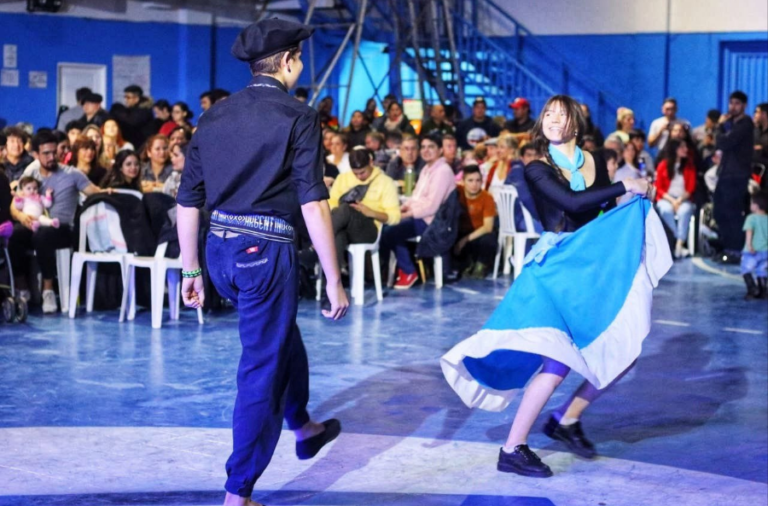 Celebración del 103 Aniversario de Río Grande: Un abanico de ...